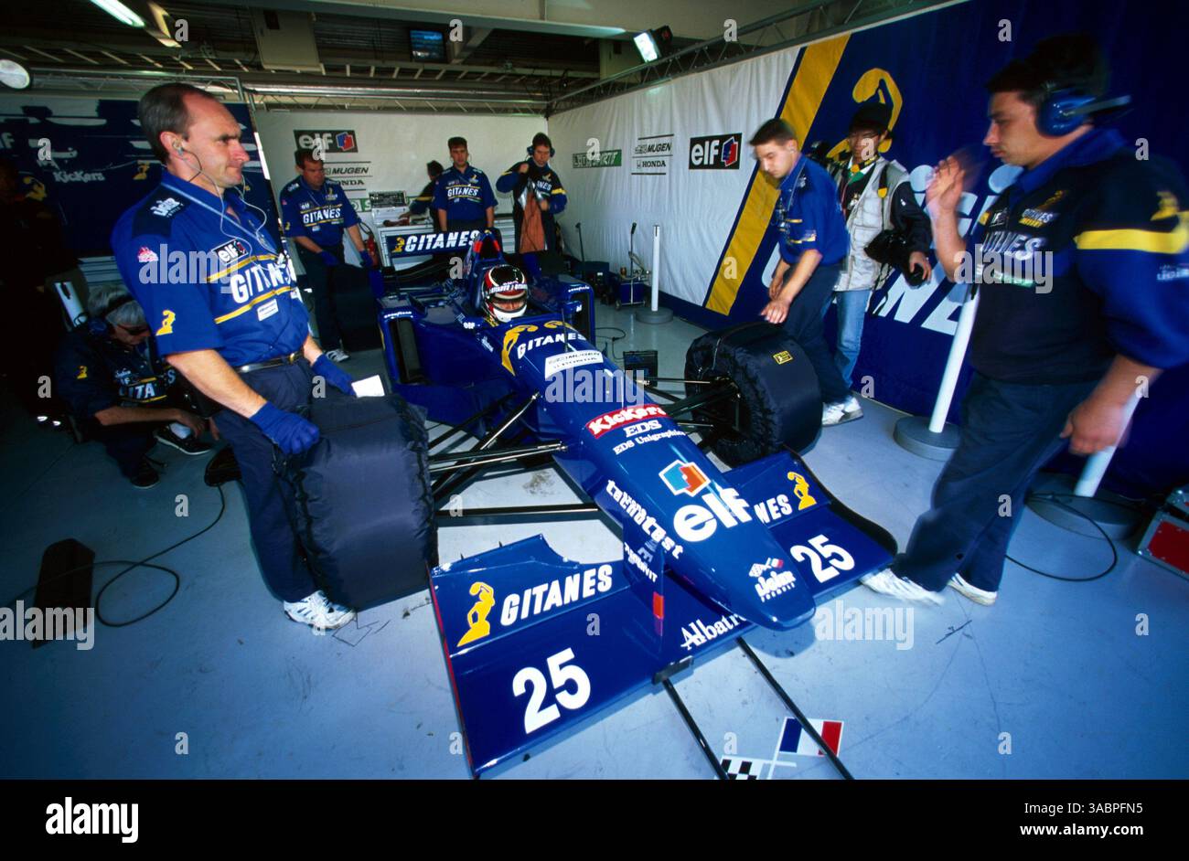 Aguri Suzuki (JPN) Ligier Mugen-Honda JS41..Pacific Grand Prix, TI Aida, Japan, 22 October 1995 ...