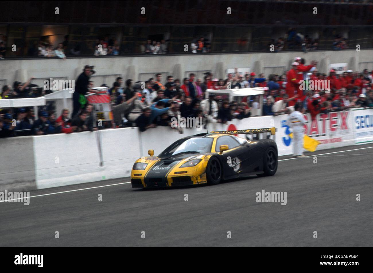 Mclaren f1 gtr 1995 le mans hi-res stock photography and images - Alamy