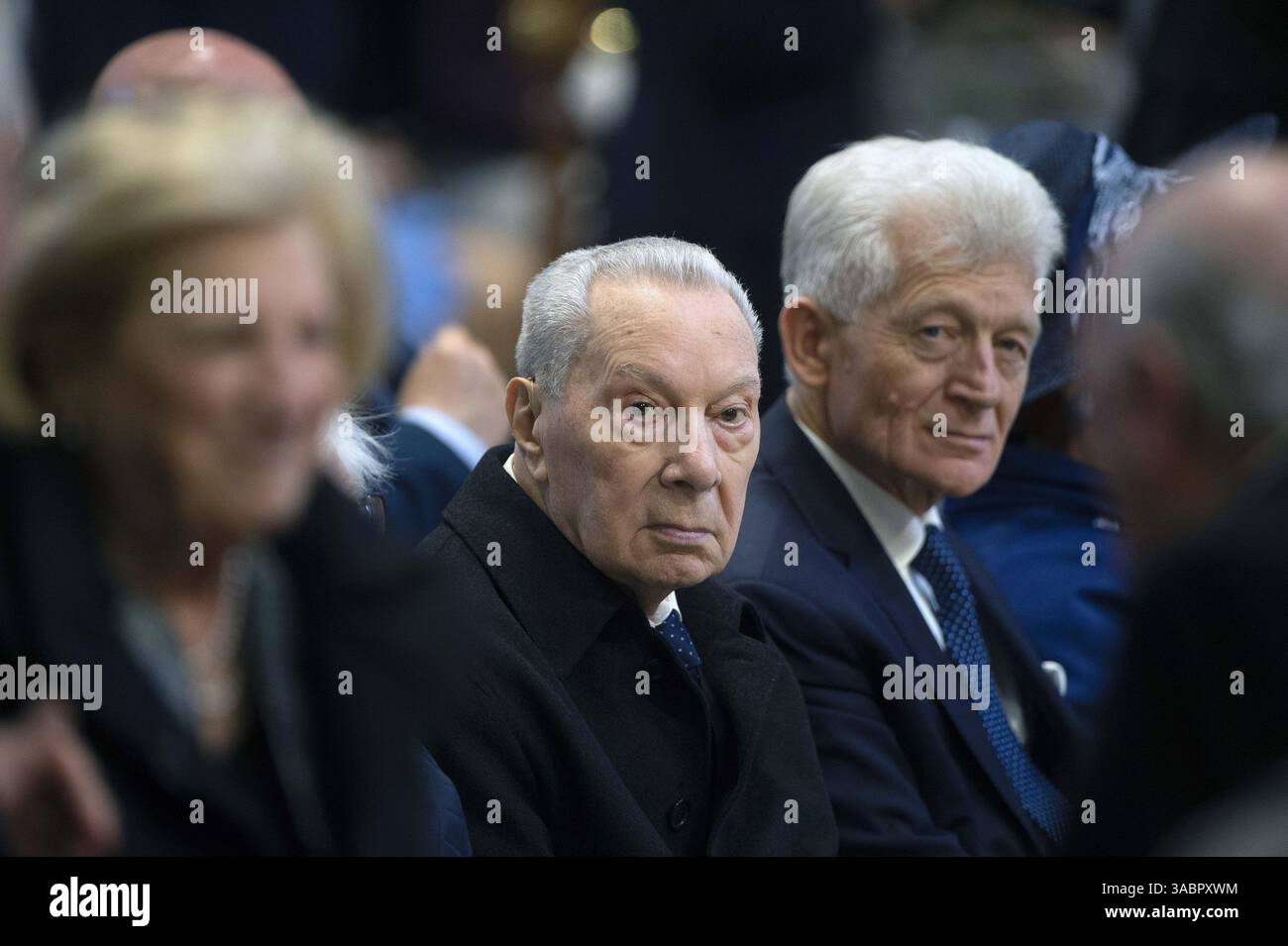 Vatican, Vatican. 02nd Apr, 2025. **NO LIBRI** Italy, Rome, Vatican ...