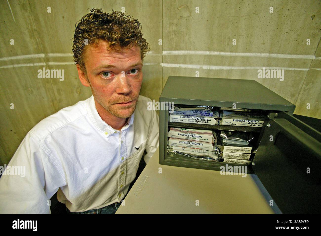 Computer evidence in bags hi-res stock photography and images - Alamy