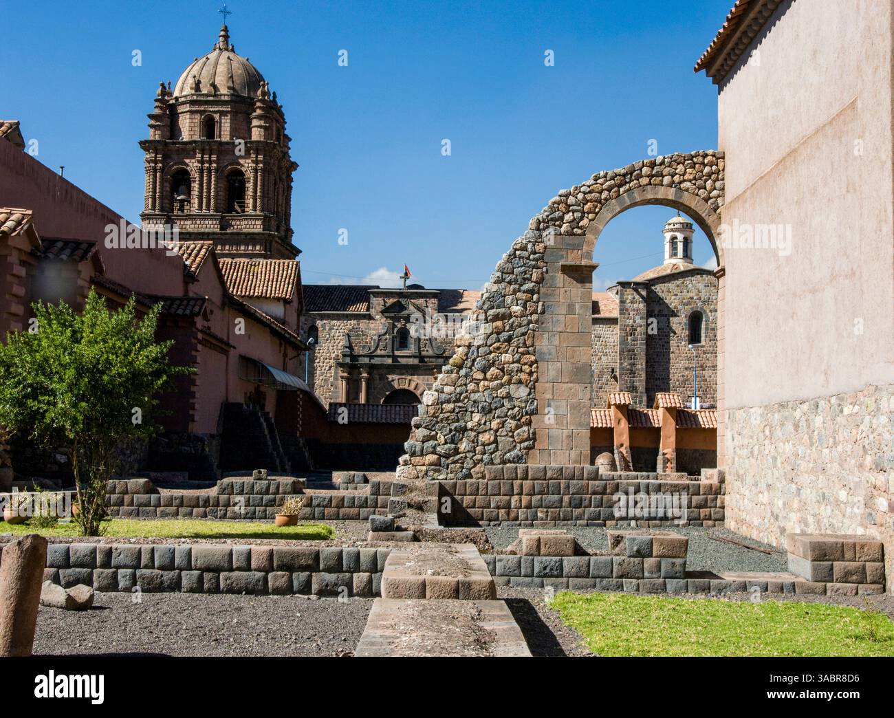 Kusicancha , Inca palace, Cuzco city,Perú Stock Photo - Alamy