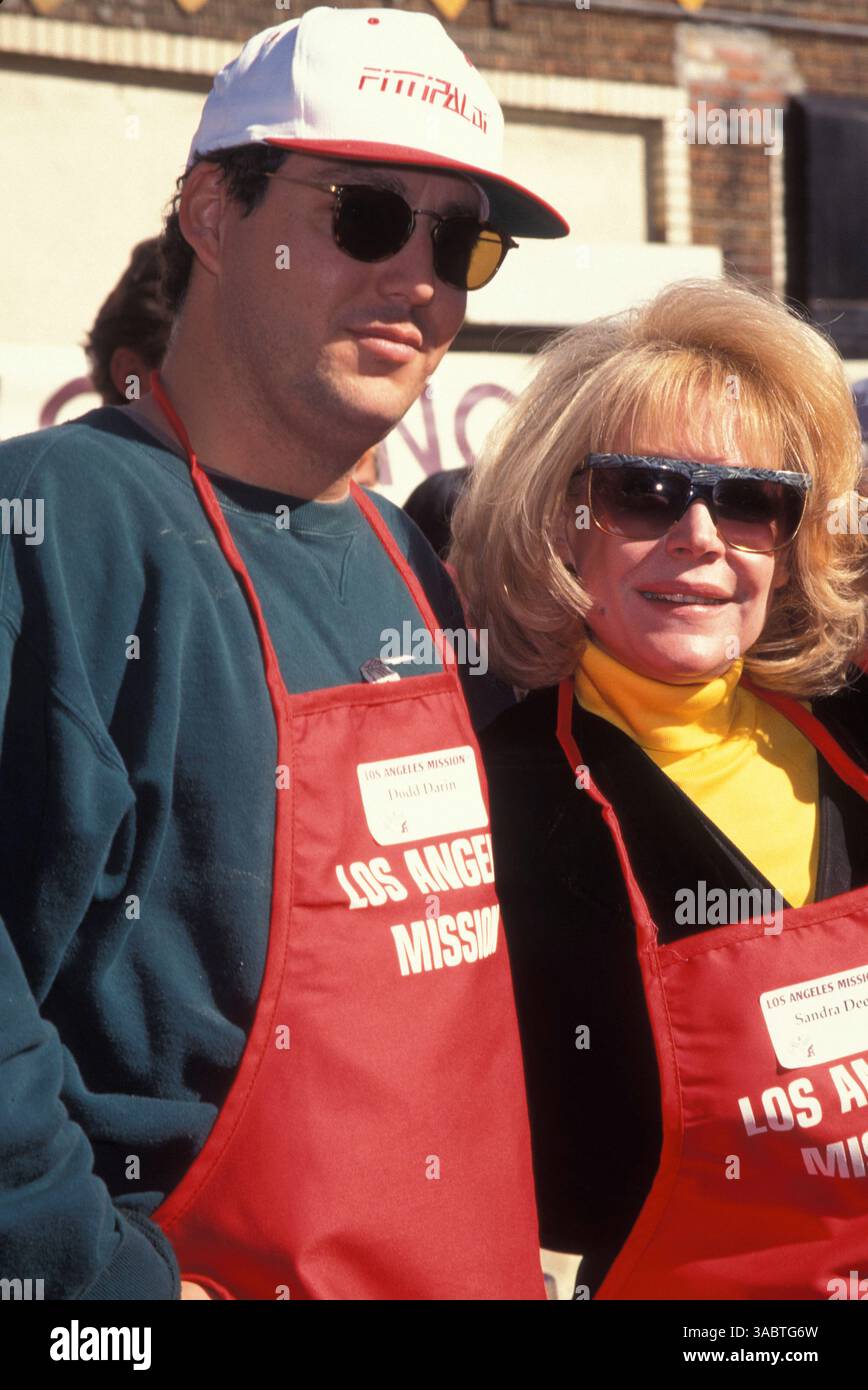 Actress sandra dee hi-res stock photography and images - Alamy