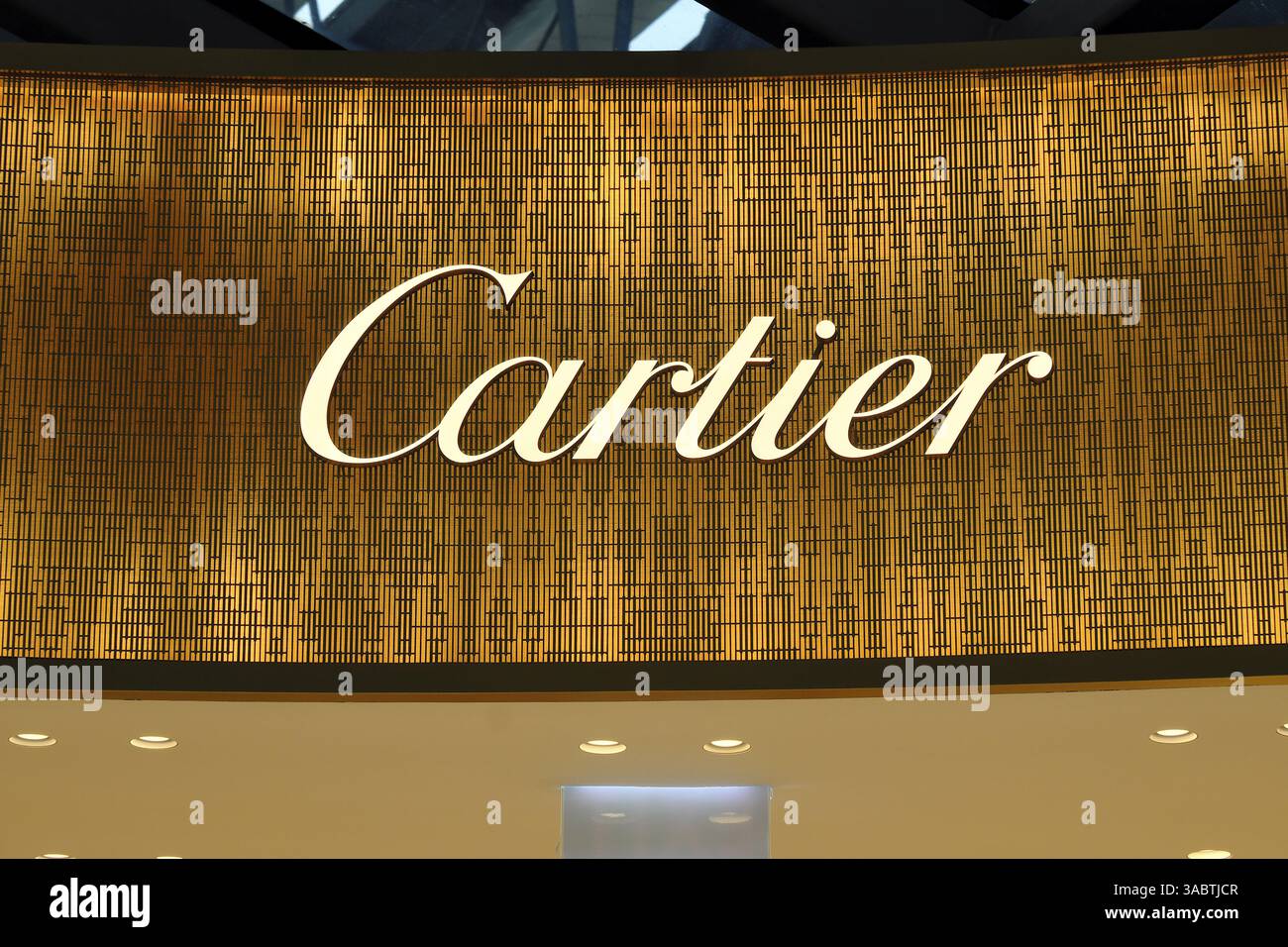 Cartier logo logos hi-res stock photography and images - Alamy
