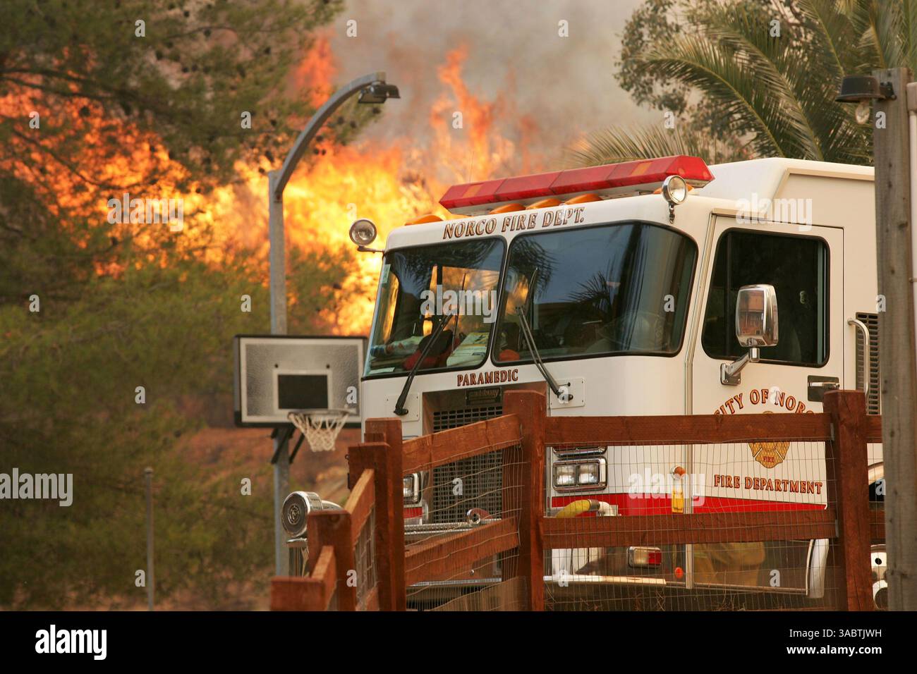 Oct 24, 2007 - Jamul, California, USA - A fire fighting truck from the ...