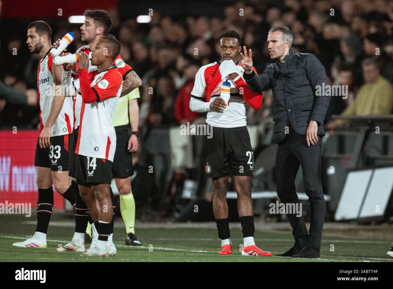 Rotterdam, Nederland. 02nd Apr, 2025. ROTTERDAM, 02-04-2025, Stadium ...