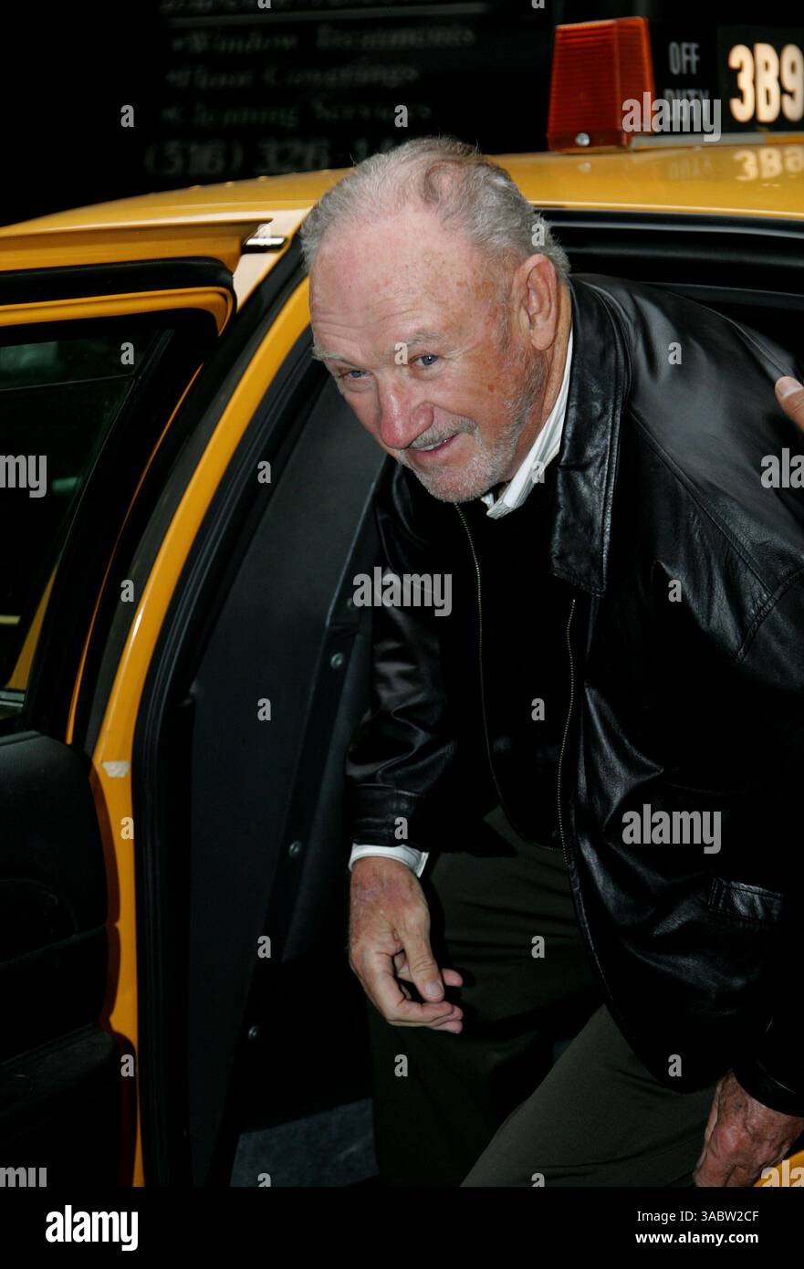 October 24 2007, New York City Veteran actor Gene Hackman leaving a ...