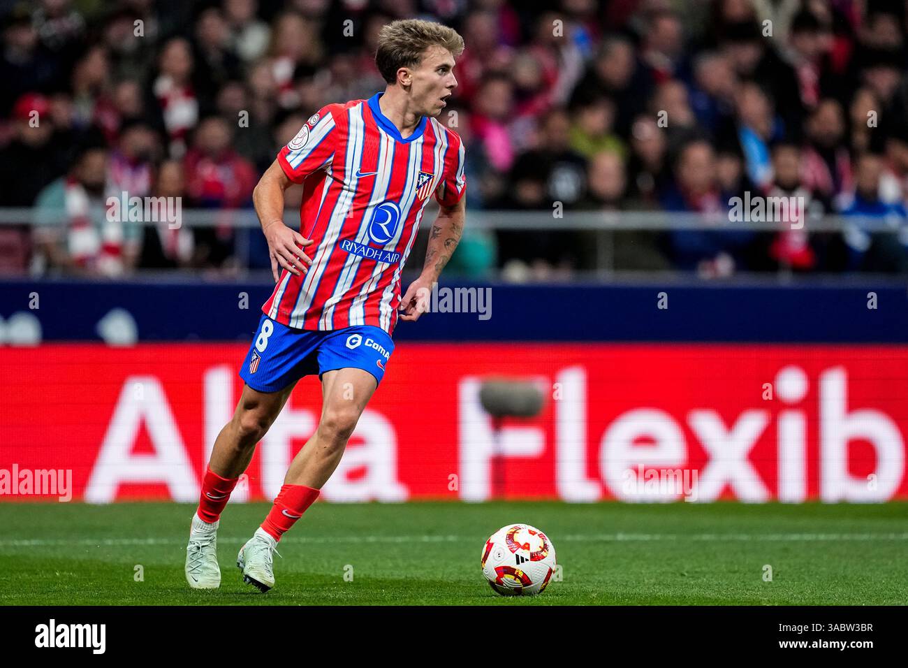 Pablo Barrios of Atletico de Madrid controls the ball during the ...