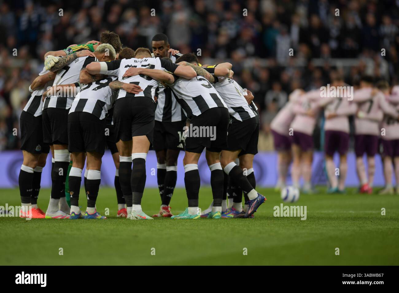 Newcastle United's pre match Huddle during the Premier League match ...