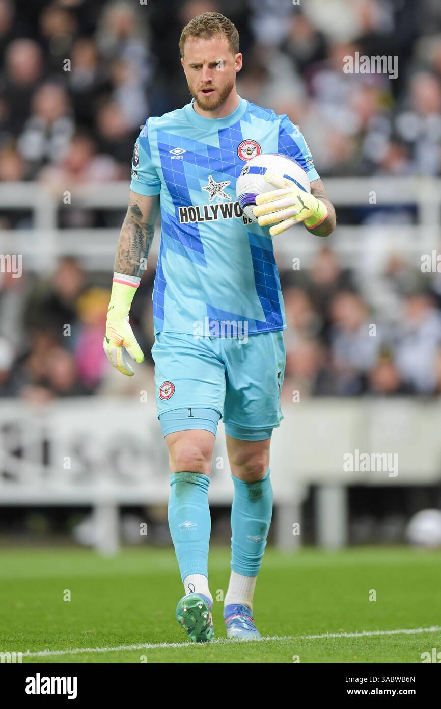 Brentford FC Mark Flekken during the Premier League match between ...