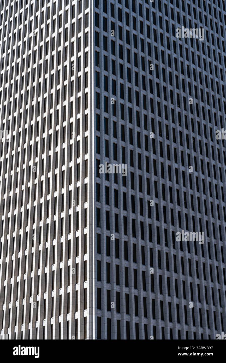 Multi storied high rise building hi-res stock photography and images ...