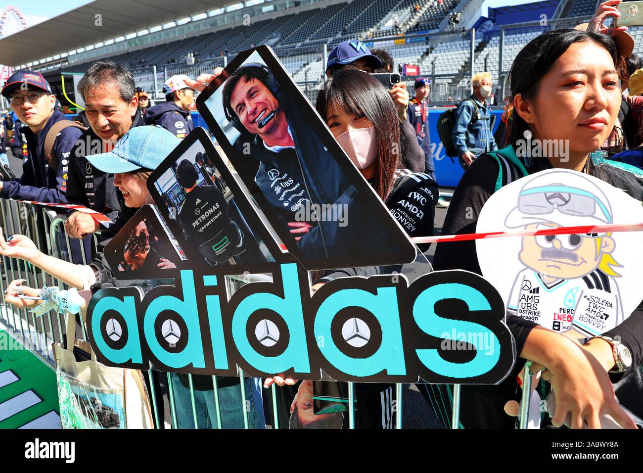 Suzuka, Japan. 03rd Apr, 2025. Circuit atmosphere - Mercedes AMG F1 ...