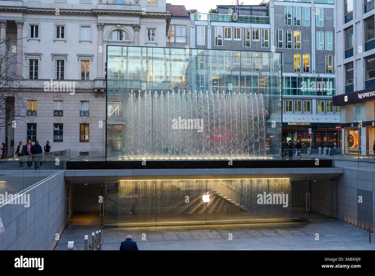 Liberty building in milan hi-res stock photography and images - Alamy