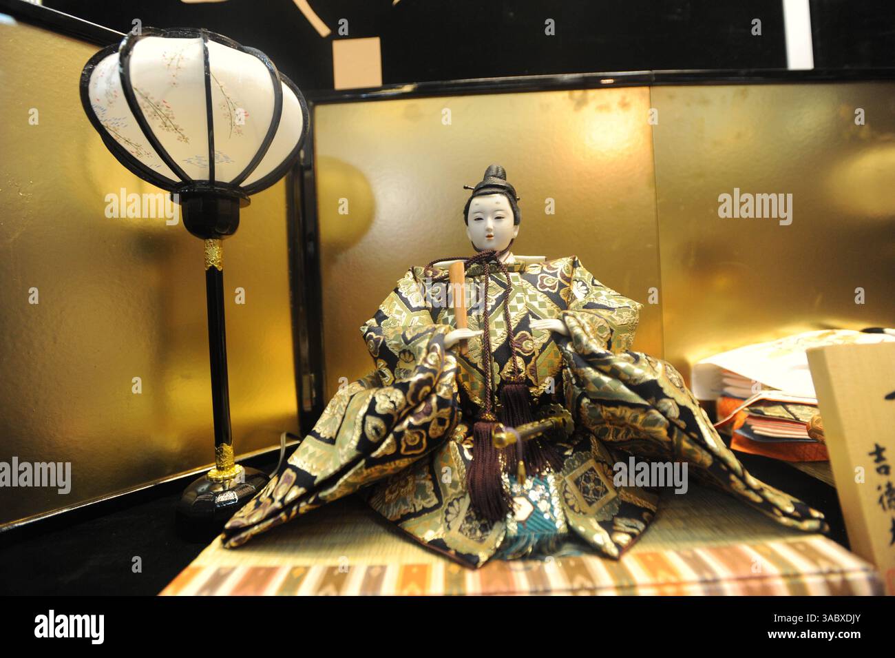 Traditional Japanese dolls in outfits Stock Photo - Alamy