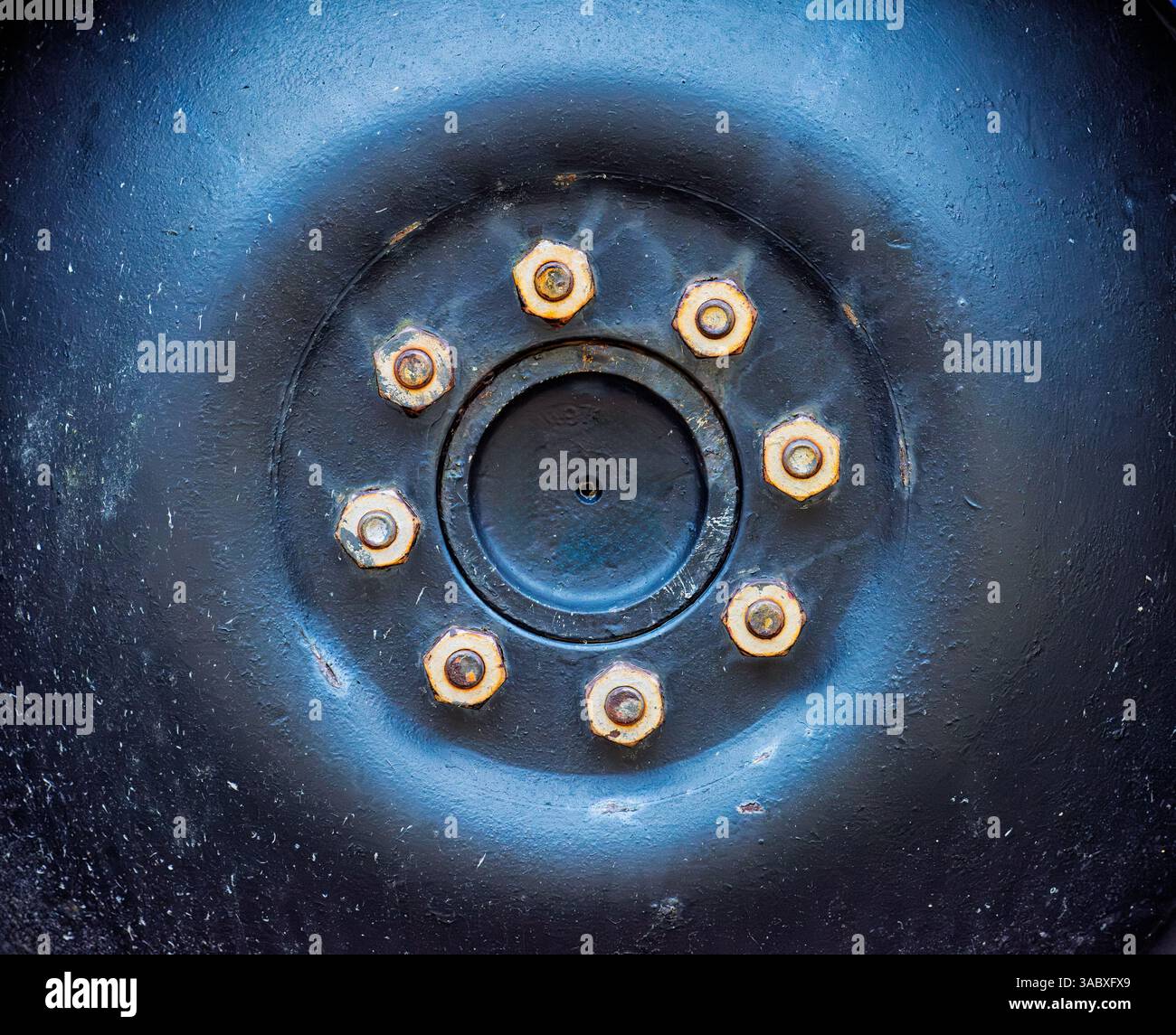 Featuring metal components hi-res stock photography and images - Alamy