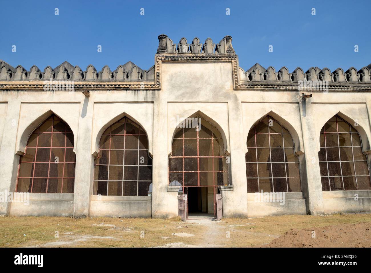 Outer view of the Jamia Mosque (Jama Masjid), located in Gulbarga Fort ...