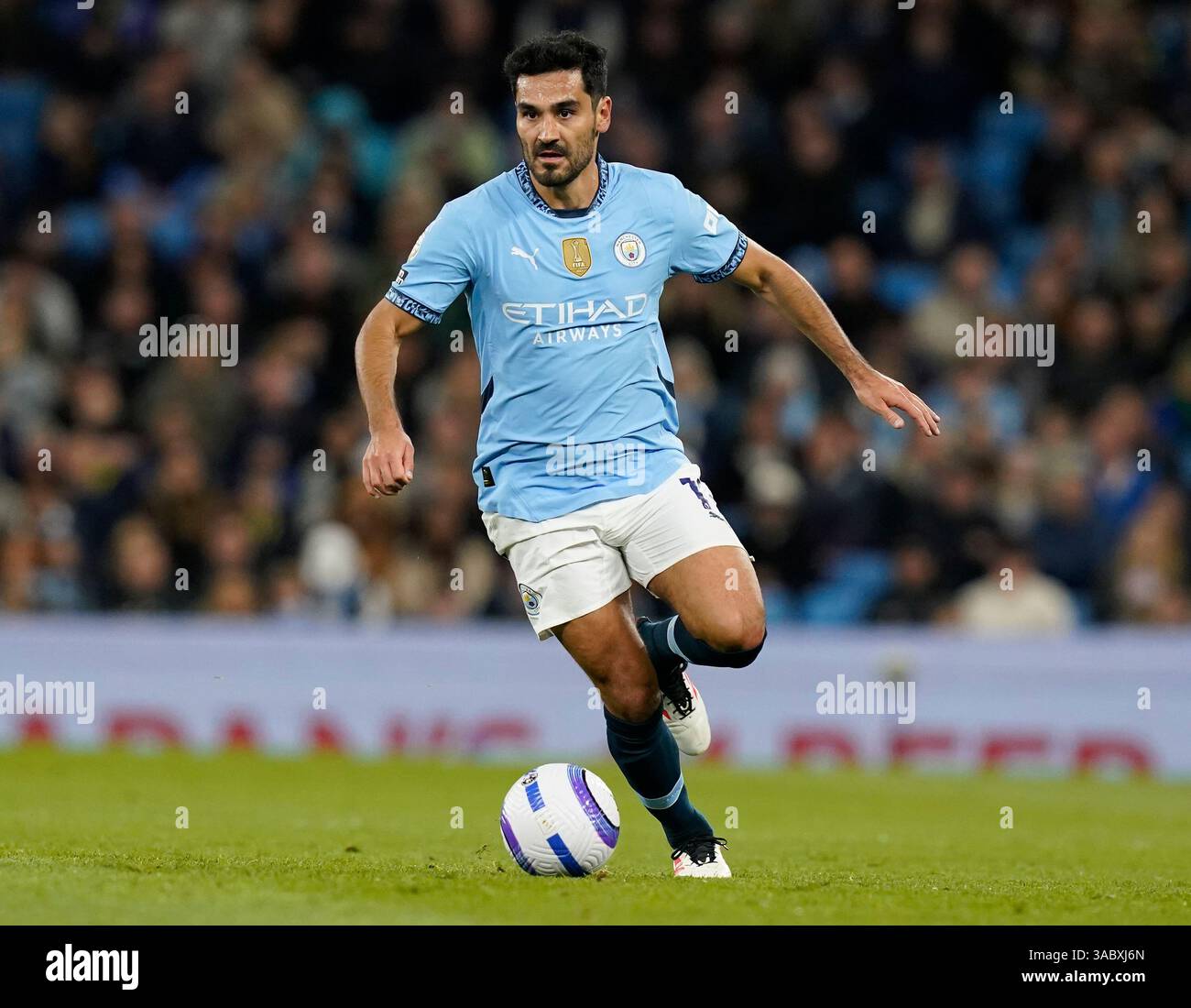 Manchester, UK. 2nd Apr, 2025. İlkay Gündoğan of Manchester City during ...