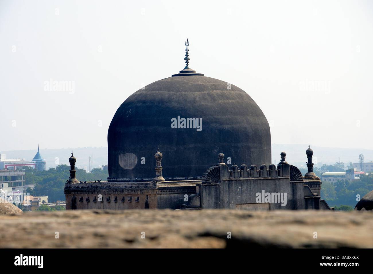 Outer view of the Jamia Mosque (Jama Masjid), located in Gulbarga Fort ...