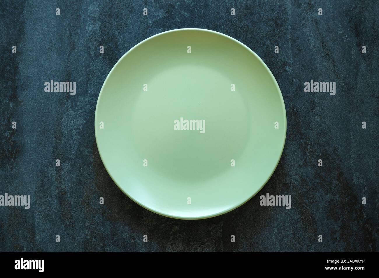 Empty dining plate flat lay top view as copy space Stock Photo - Alamy