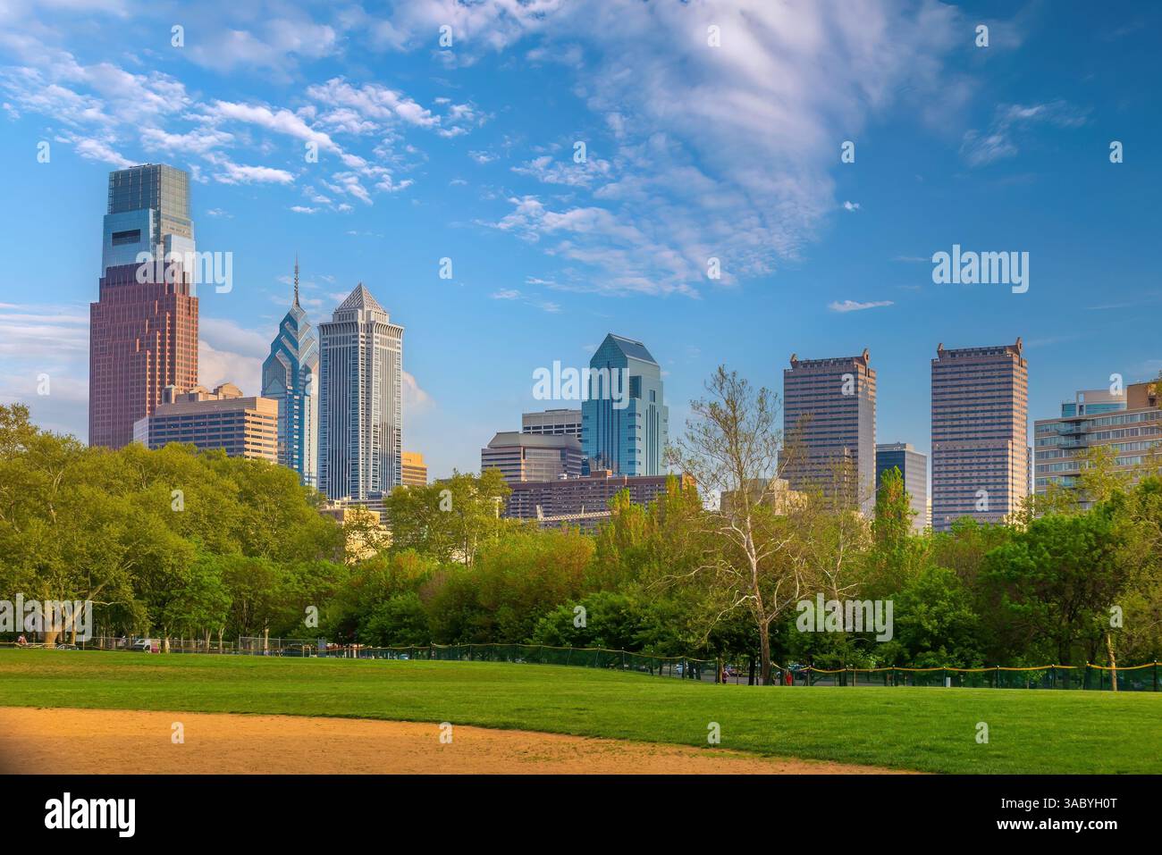 Downtown Philadelphia city skyline, cityscape of Pennsylvania in USA ...