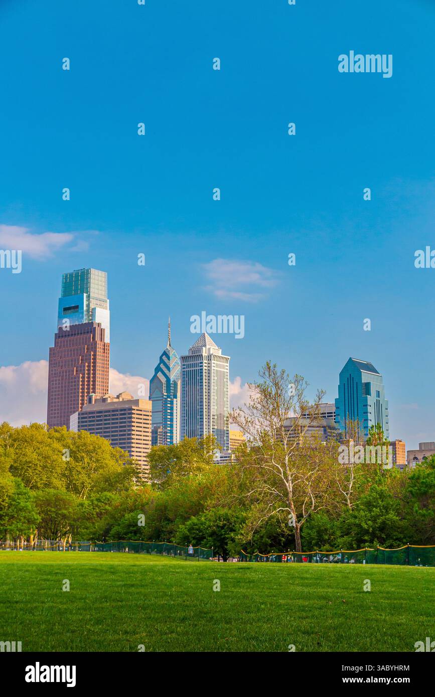 Downtown Philadelphia city skyline, cityscape of Pennsylvania in USA ...