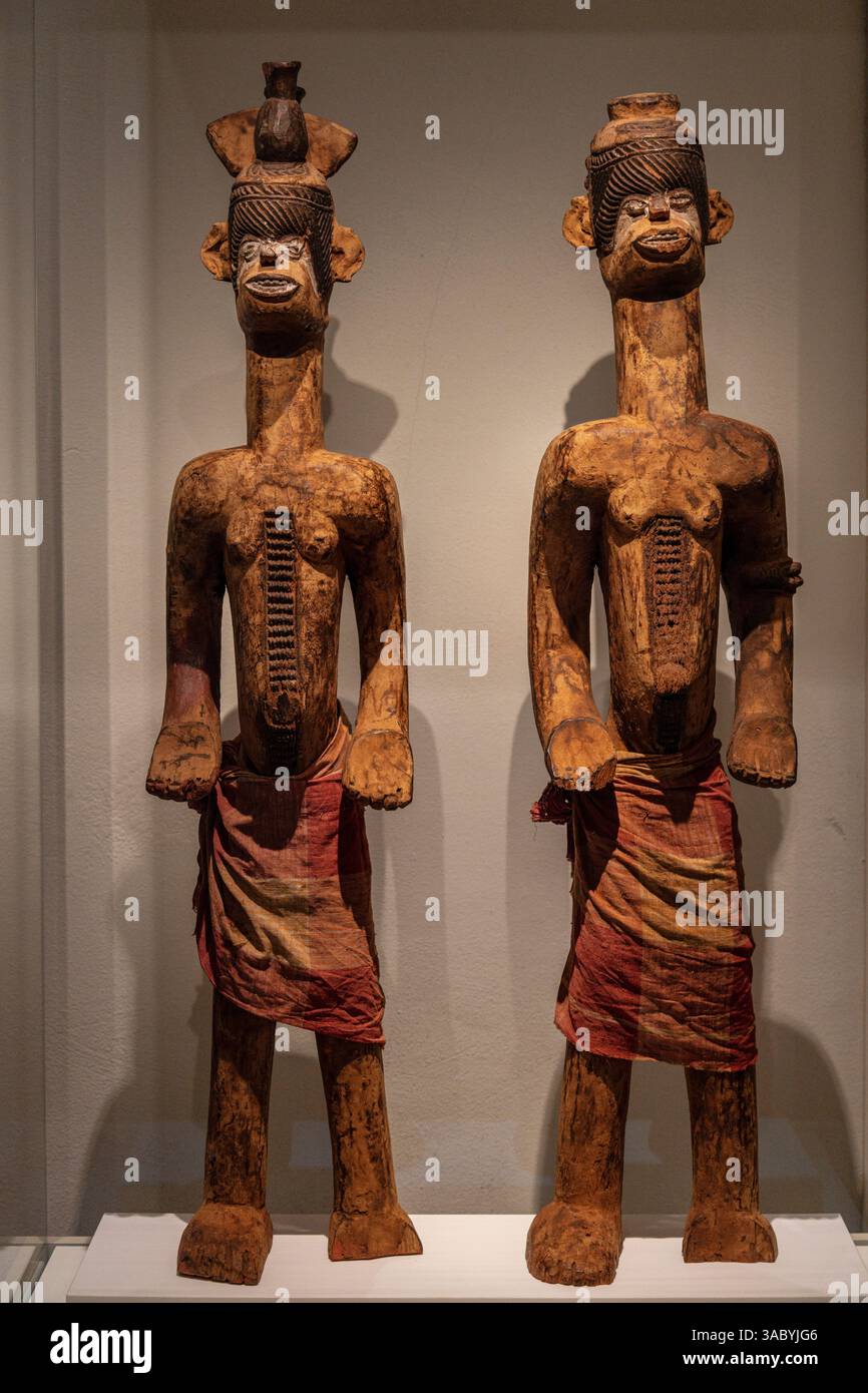Alusi figures intended for the worship of tutelary deities, Igbo ...