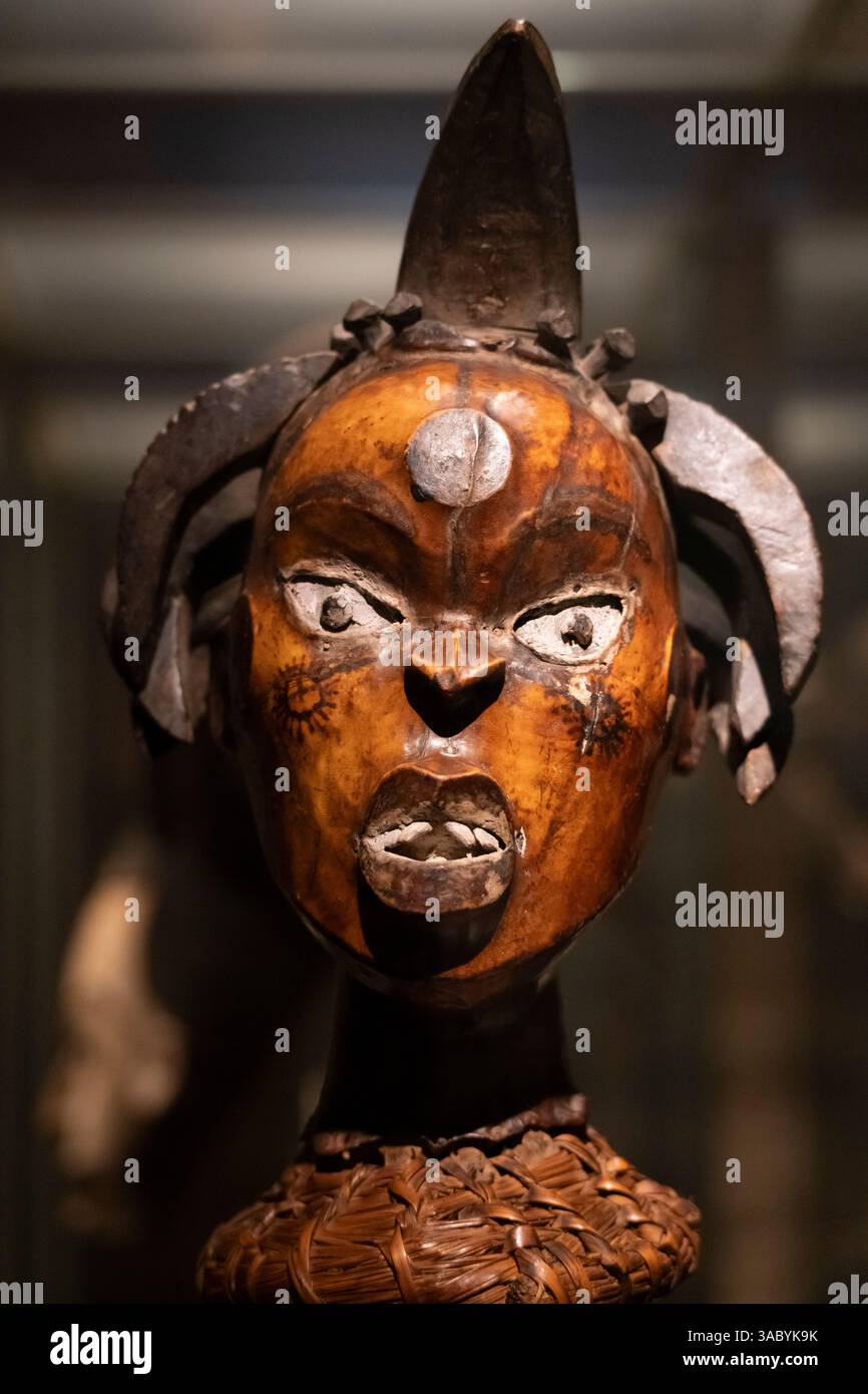 Ritual dance helmet mask, Ejagham, Cross River region, Nigeria, 20th ...