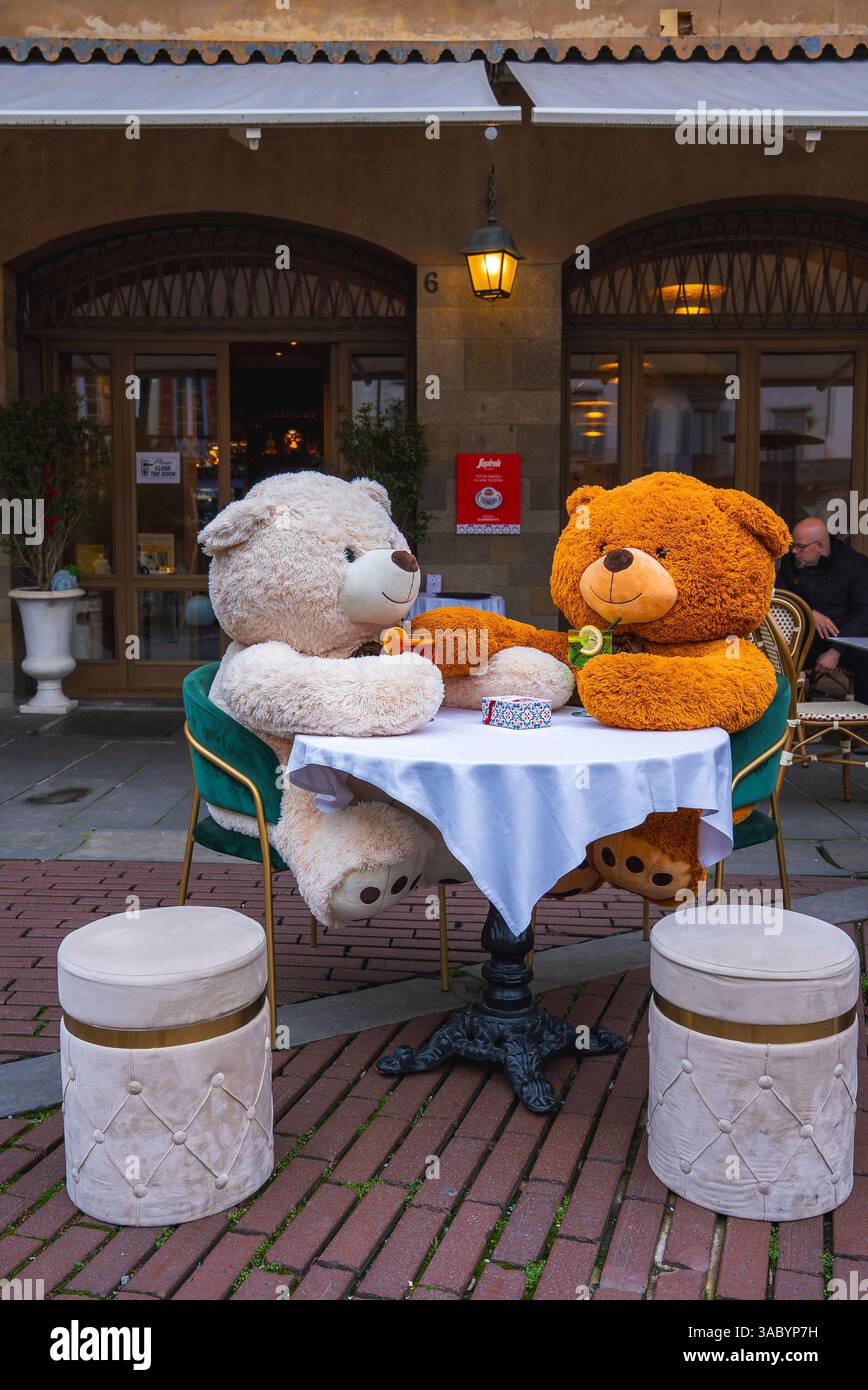 Teddy Bears Seated at a Cafe Table in Bergamo, Italy Stock Photo - Alamy
