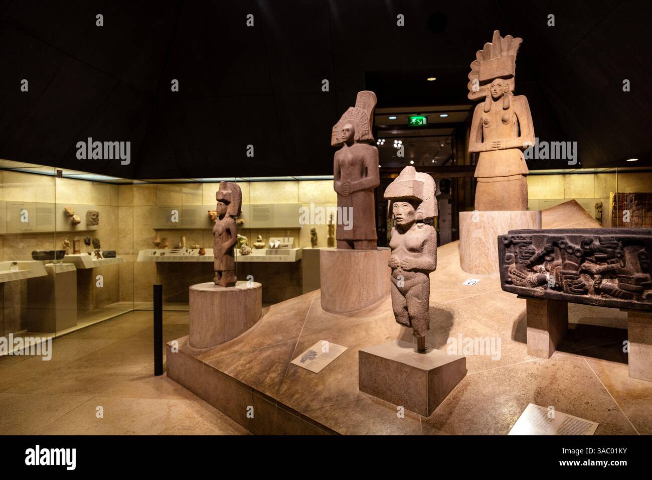 Aztec Stone sculptures of female deities Huaxtec AD 900-1450, British ...