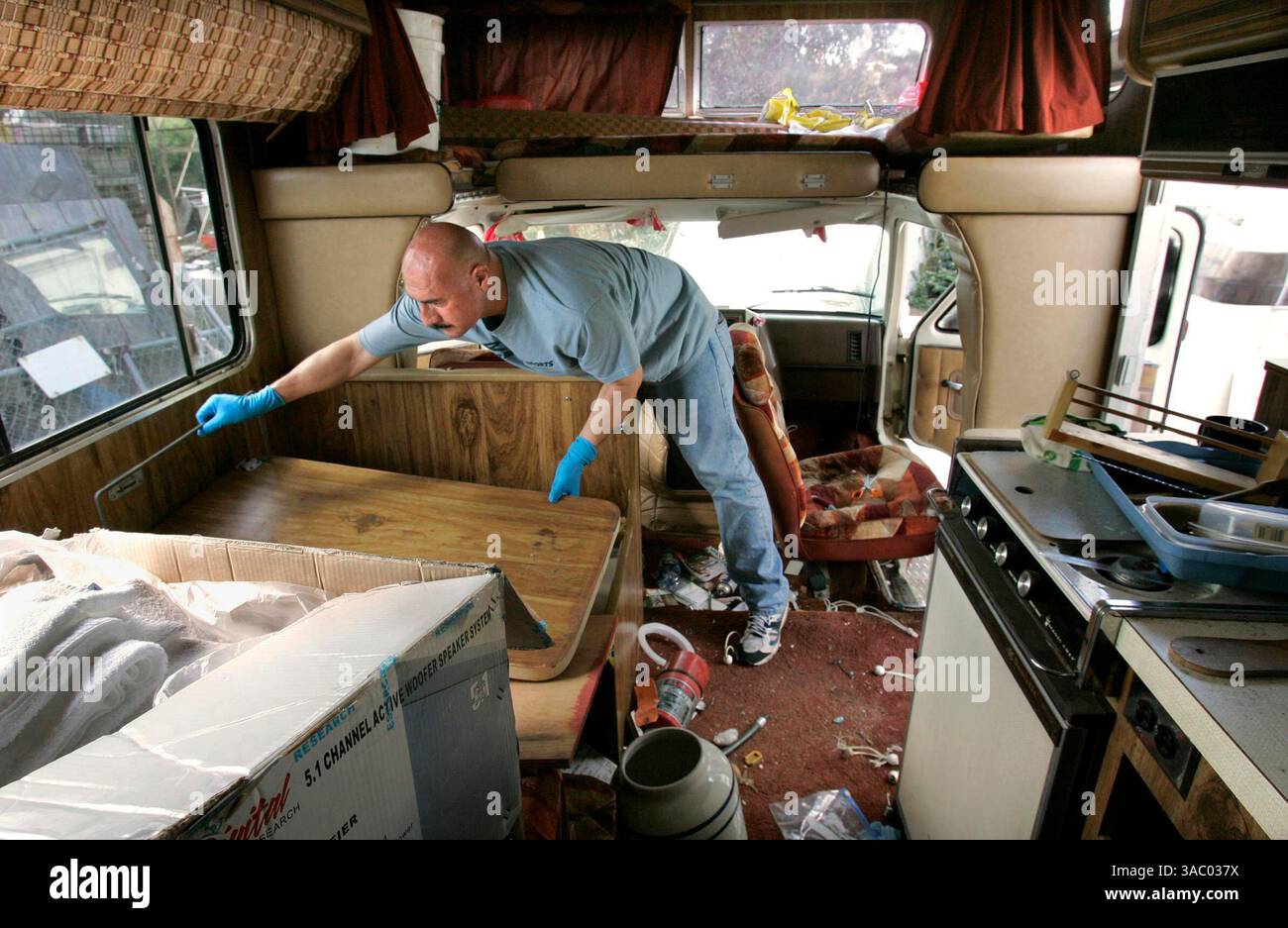 (Published 10/16/2005, E-1) San Diego Sheriffs detective CURTIS FEWELL ...