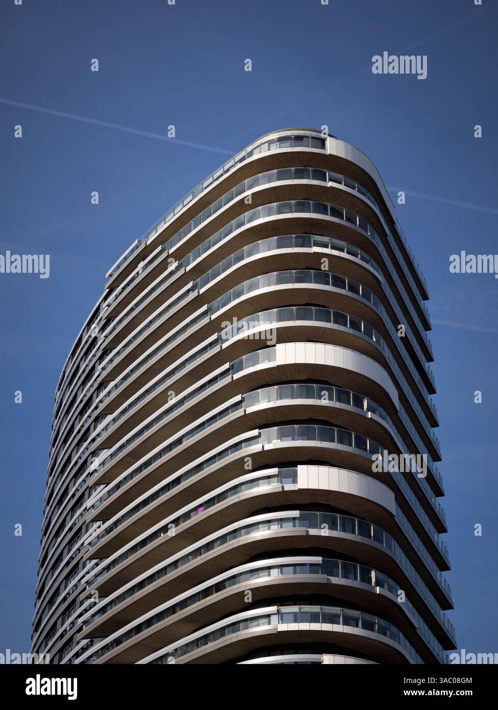 Gateway Tower, Apartment Building, Docklands, London, England, UK, GB ...