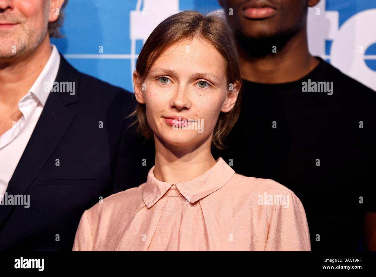 Schauspielerin Meira Durand bei einem Fototermin zur Premiere des neuen ...