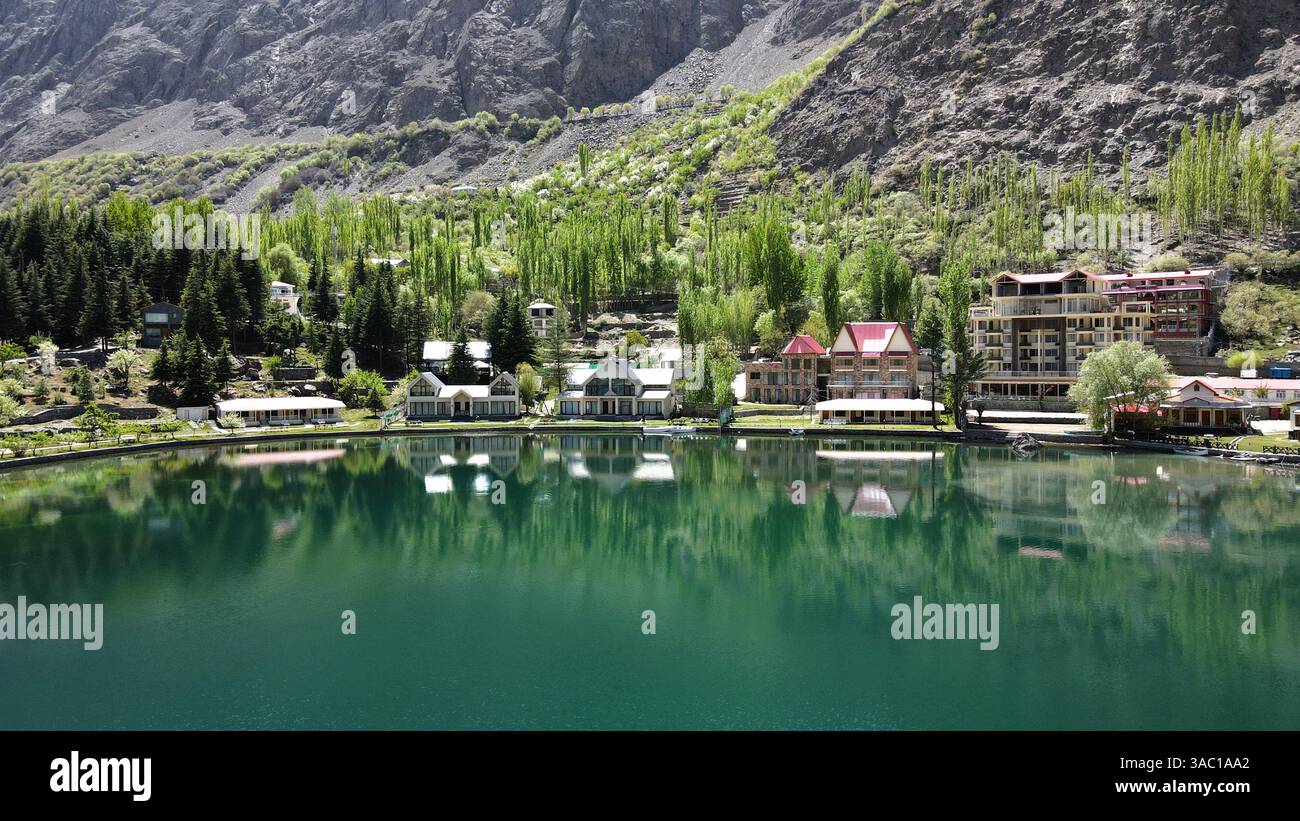 Shangrila resort aerial hi-res stock photography and images - Alamy