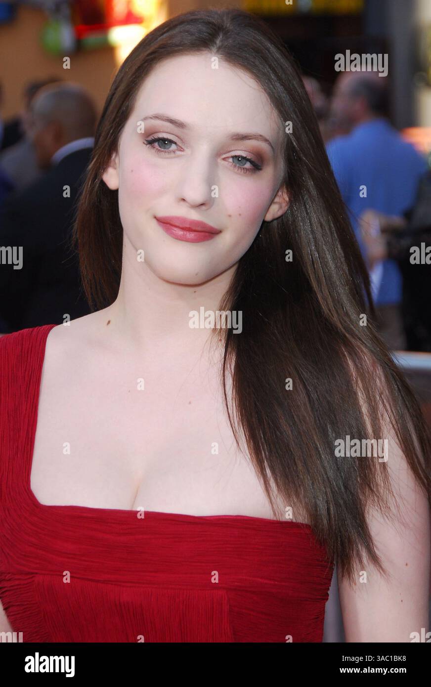 Kat dennings actress hi-res stock photography and images - Alamy