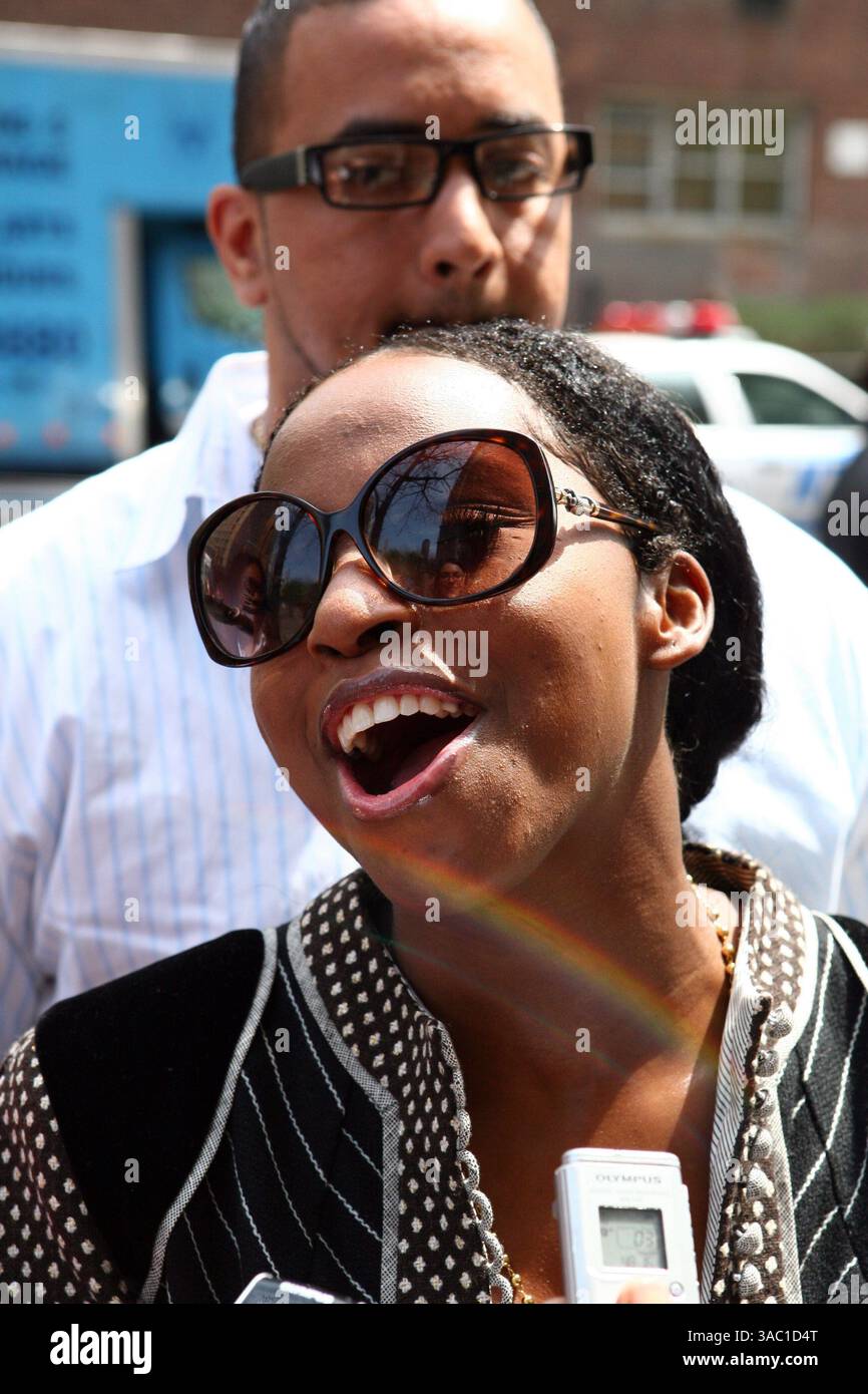 Apr 21, 2008 - Manhattan, NY, USA - Rapper FOXY BROWN released from ...