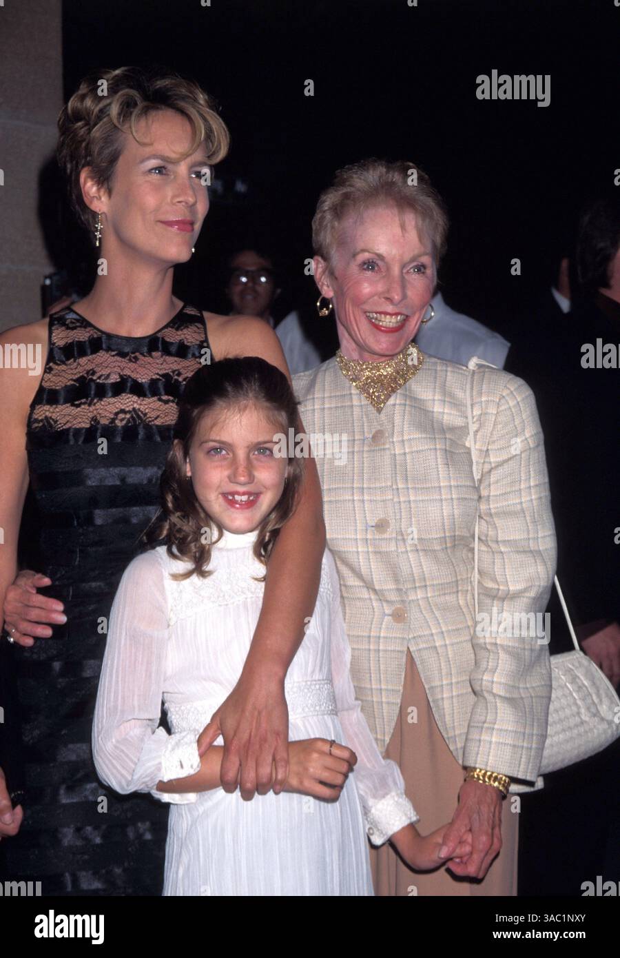 Oct 09, 1995 - Los Angeles, CA, USA - Actress JAMIE LEE CURTIS with ...