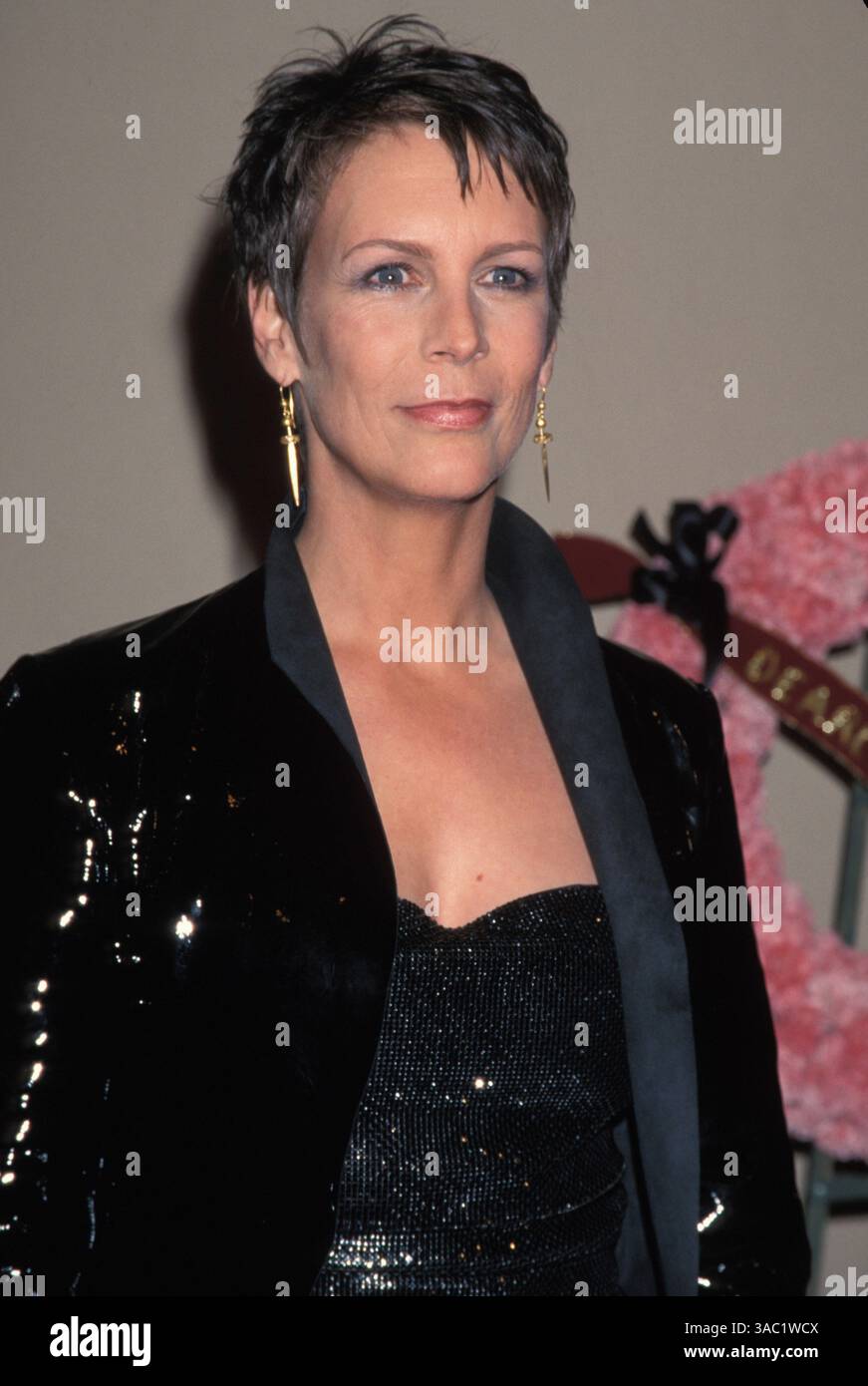 Feb 28, 2000 - Westwood, CA, USA - Actress JAMIE LEE CURTIS at the ...