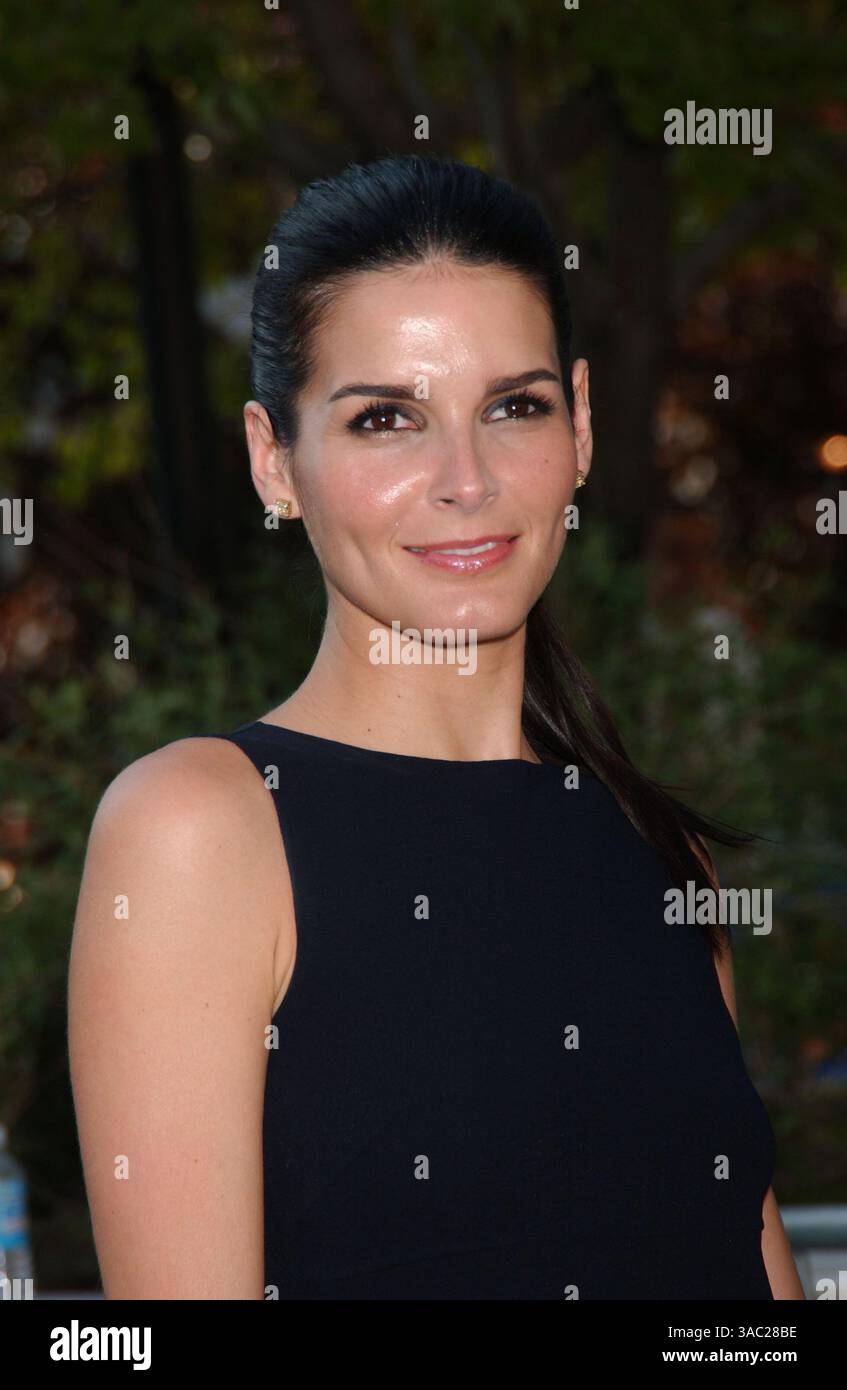May 15, 2007. New York City .Actress Angie Harmon arrives at the 2007 ...