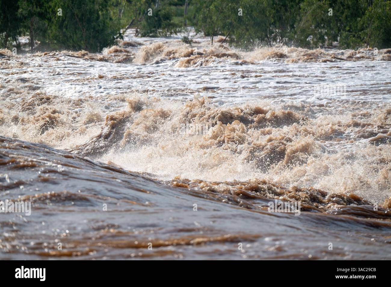 Cloncurry River in flood flooded, outback Australia Western Queensland ...
