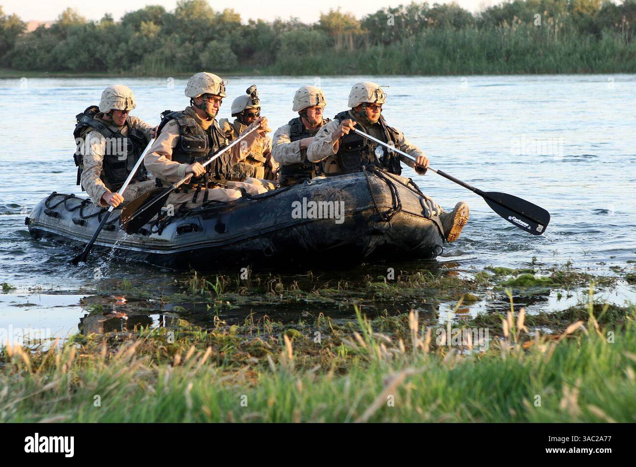 Jun 26, 2007 - Baghdad, Iraq - Petty Officer 1st Class GRANT S ...