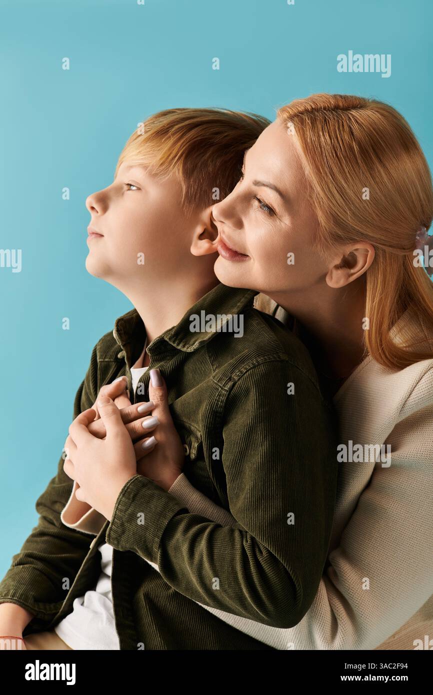 Cohesive bond hi-res stock photography and images - Alamy