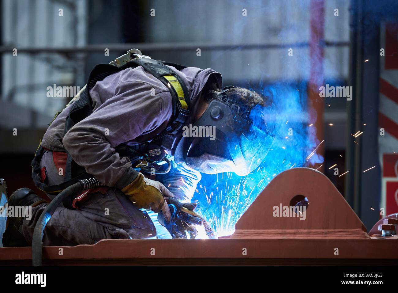 Close up welder working electrode hi-res stock photography and images ...