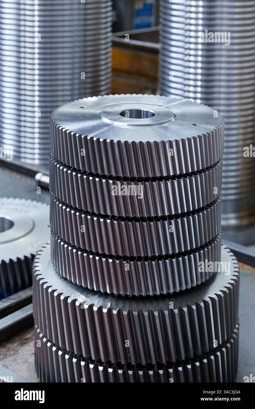 Gears stacked in mechanical hi-res stock photography and images - Alamy