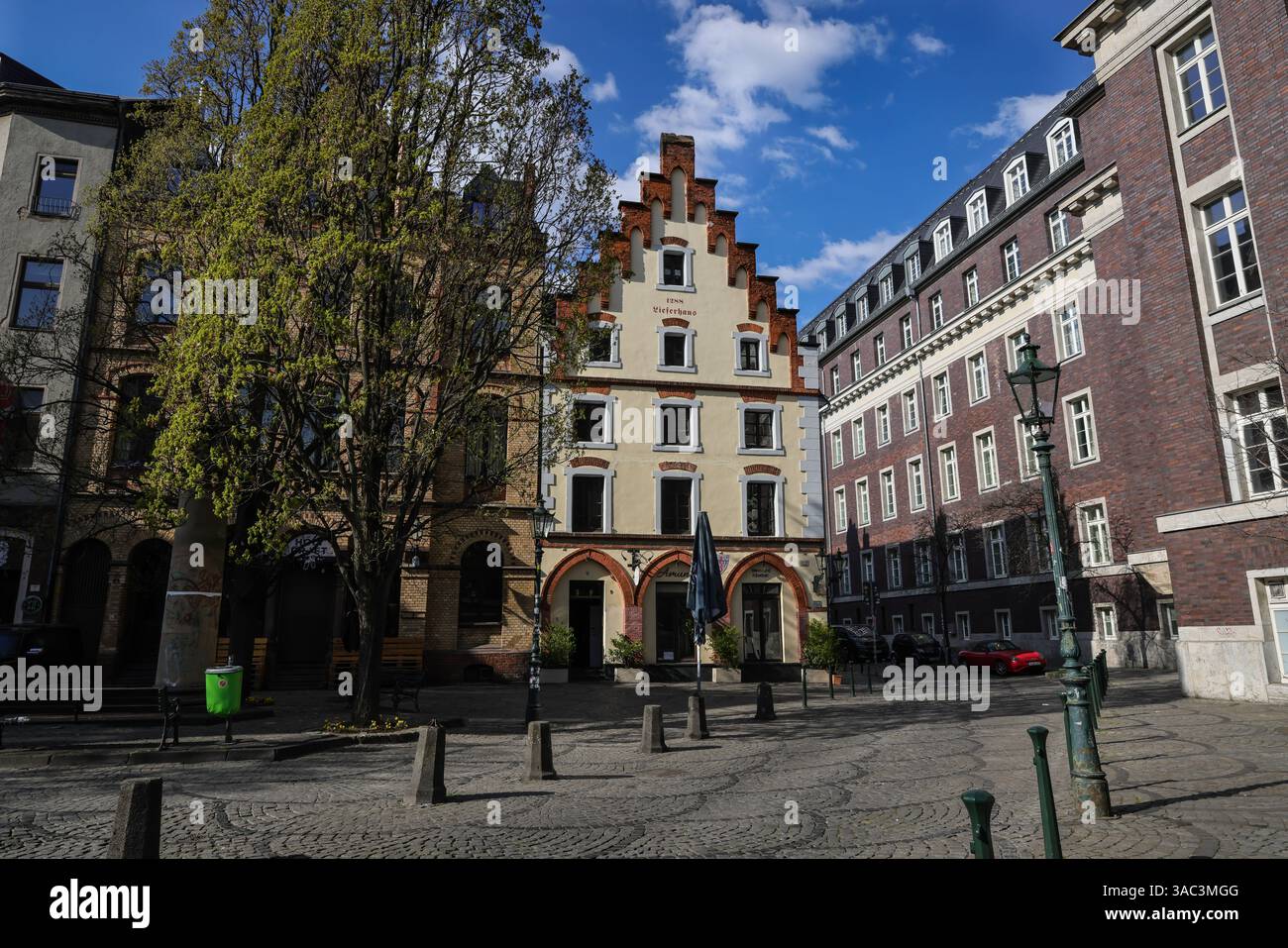 Dusseldorfs oldest secular stone building hi-res stock photography and ...