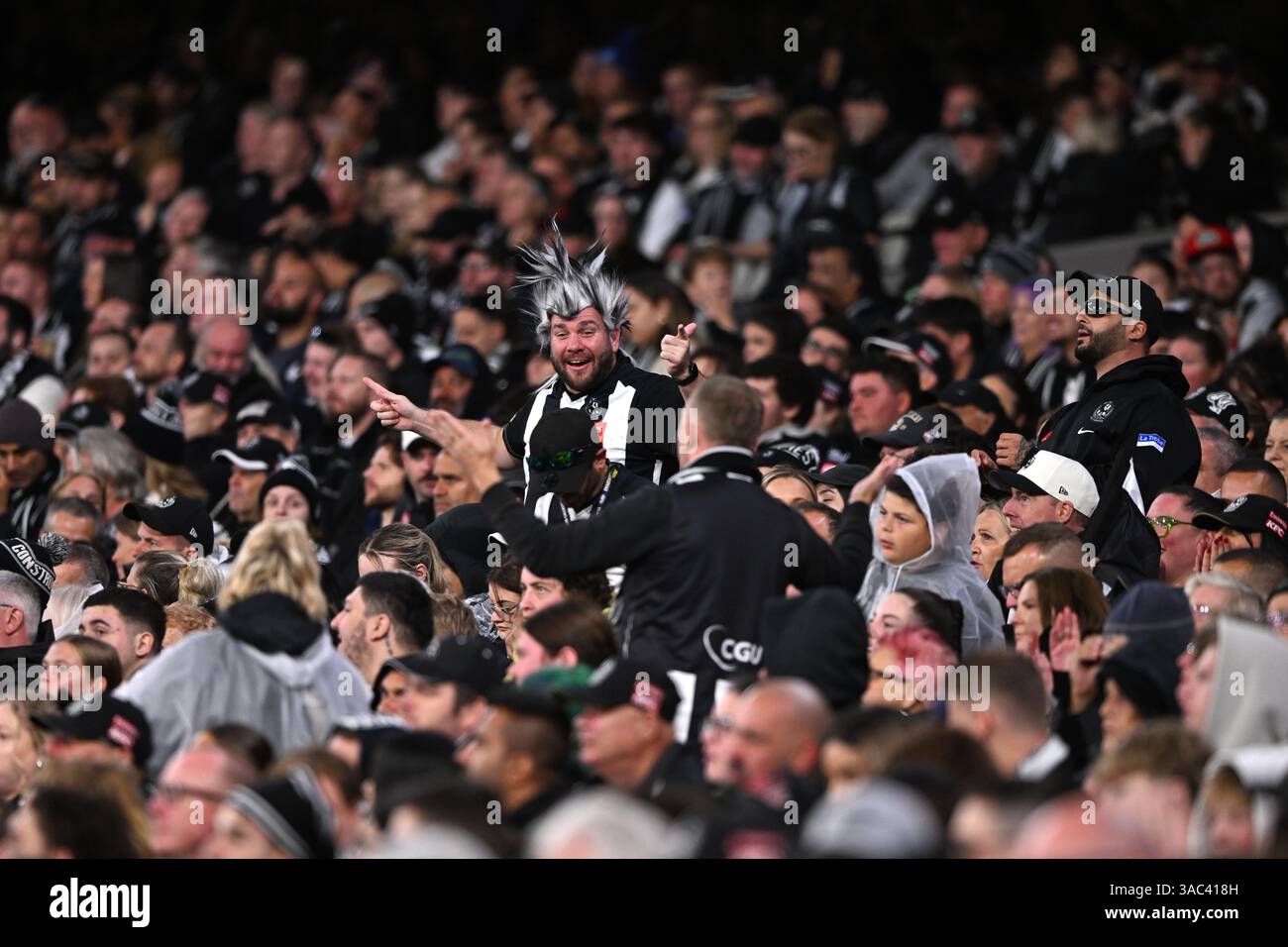 Melbourne, Australia. 03rd Apr, 2025. Collingwood fans show support ...