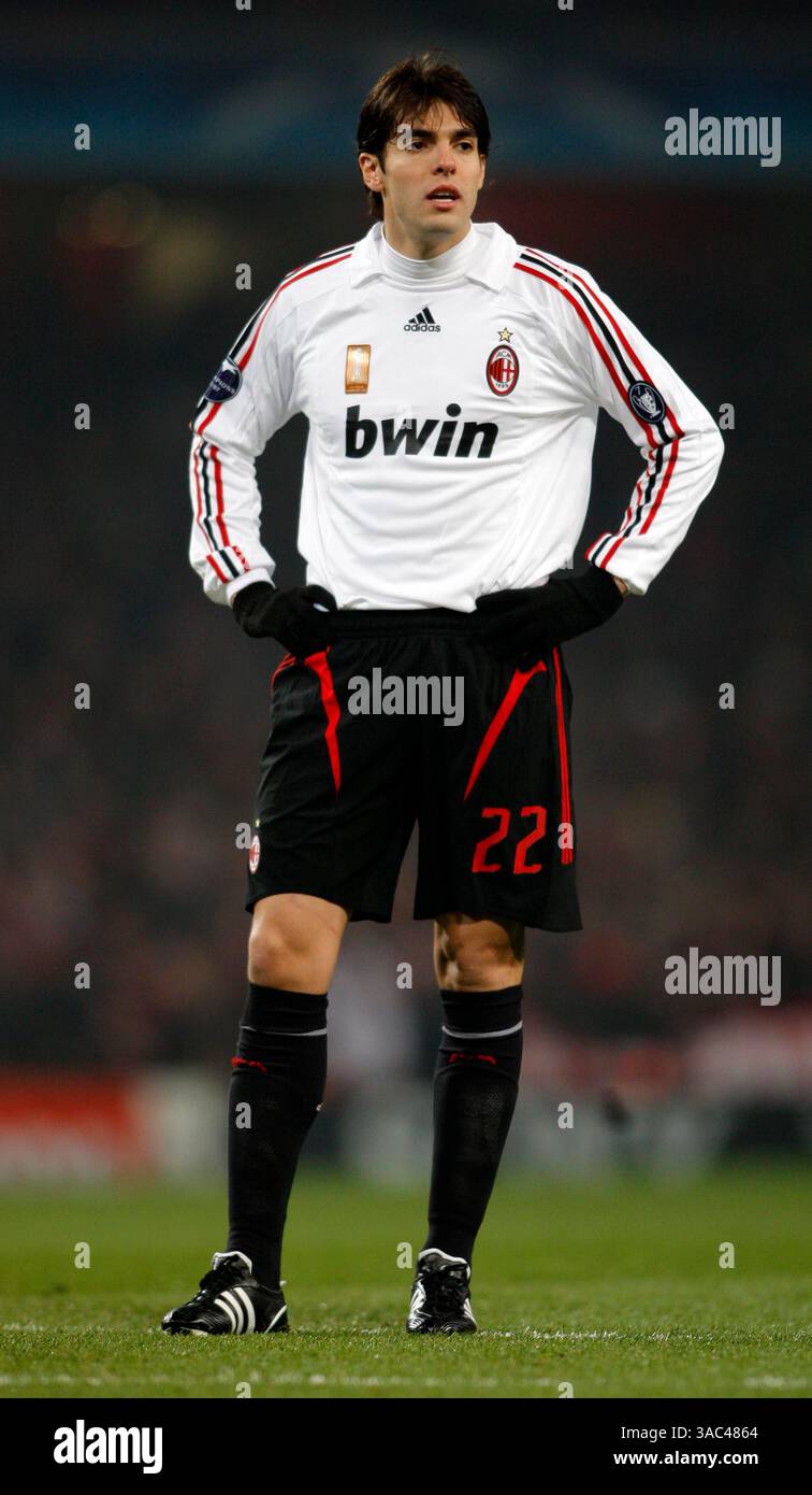 Kaka ac milan hi-res stock photography and images - Alamy