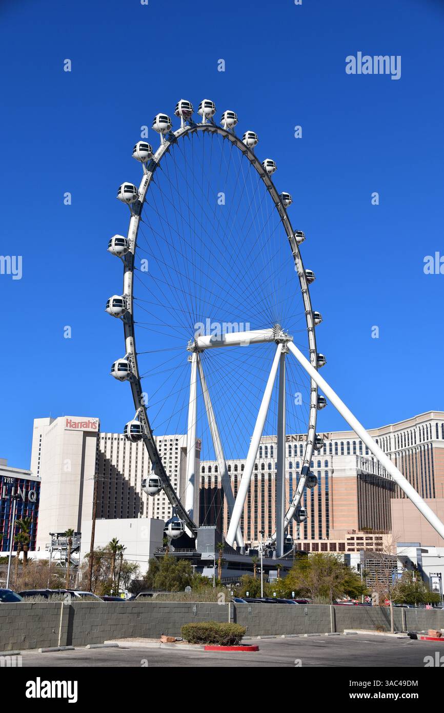 The large ferris wheel High Roller behind The LINQ Hotel Stock Photo ...