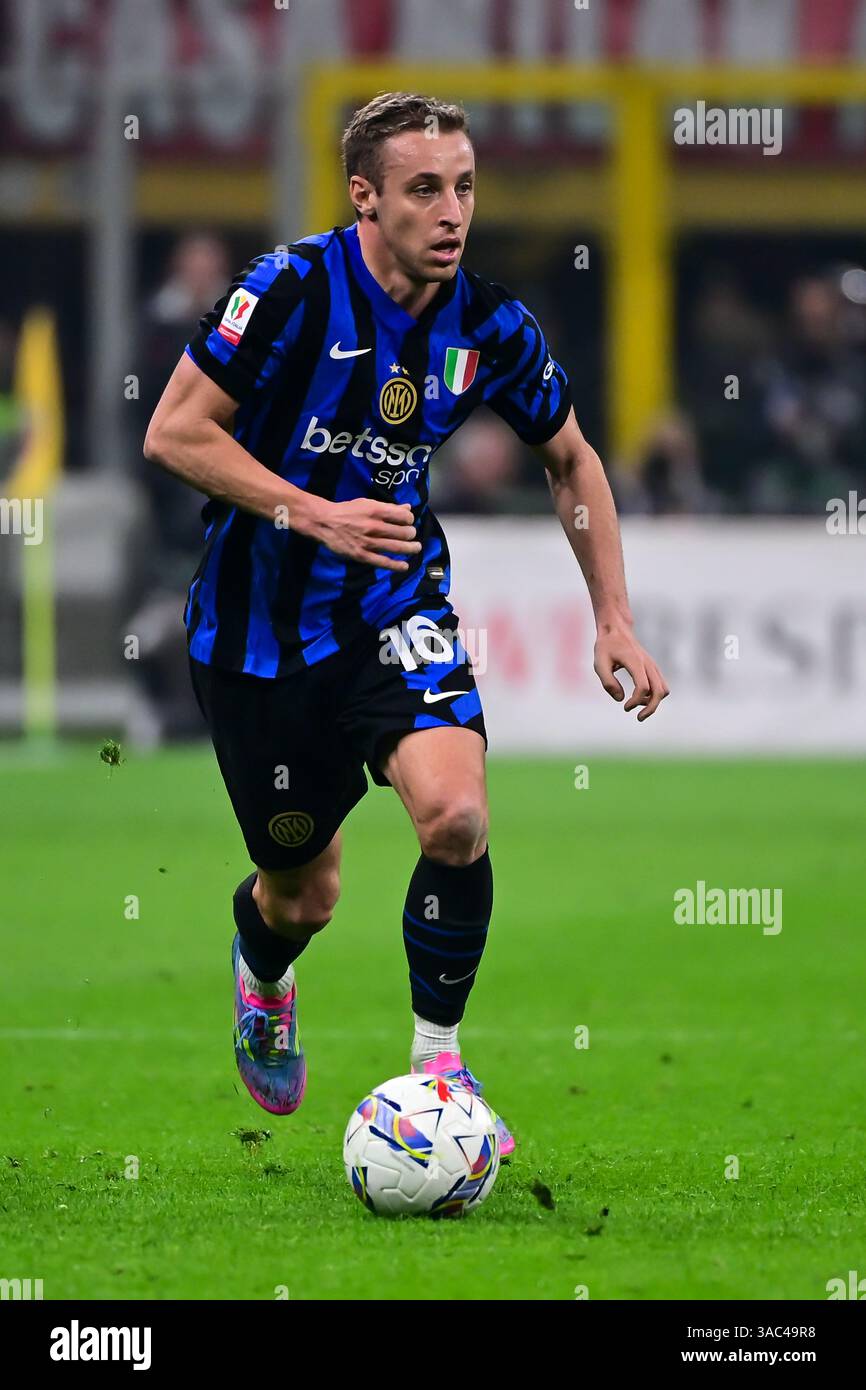 Inter Milan's Italian midfielder #16 Davide Frattesi during the Coppa ...