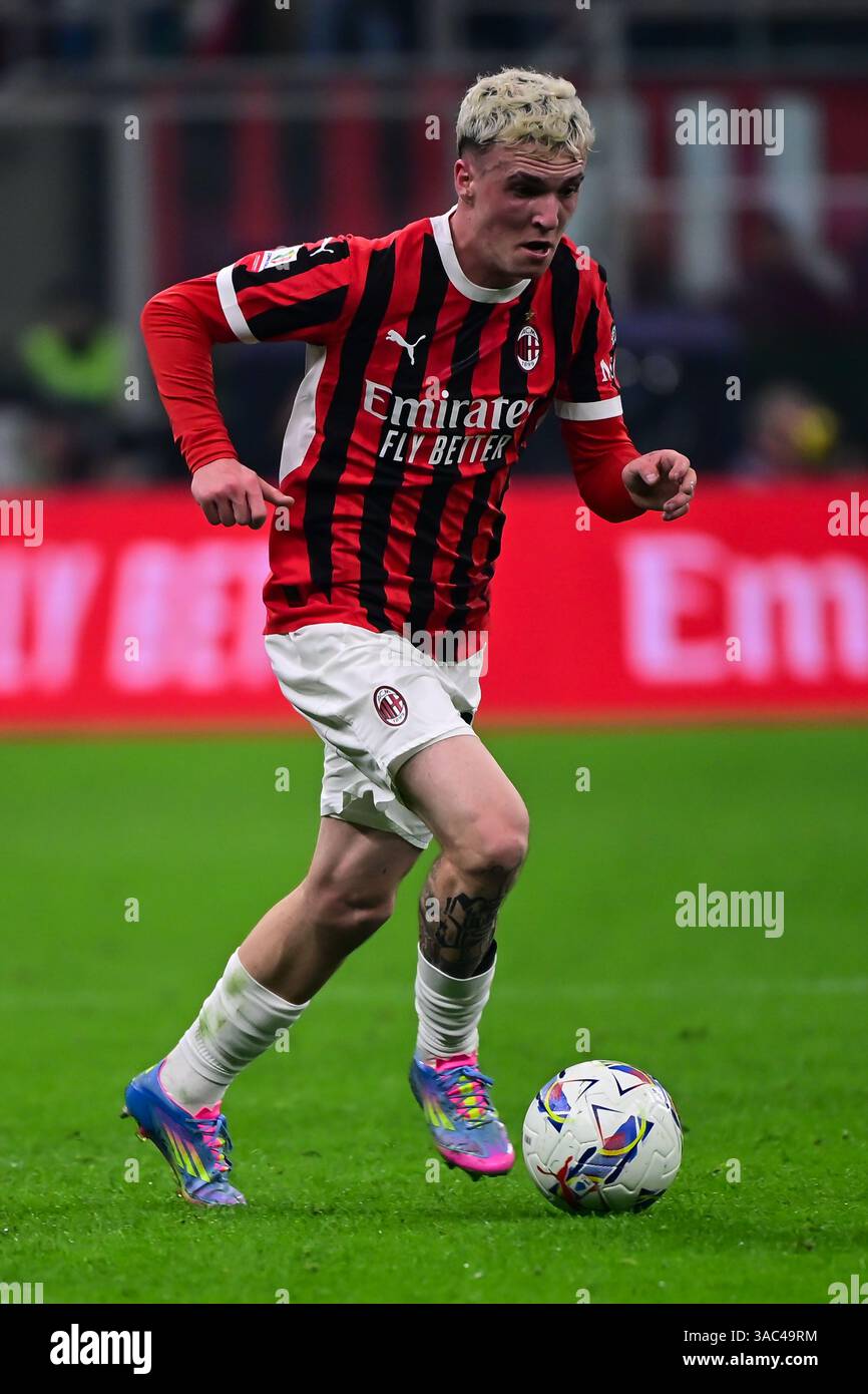 AC Milan's Spanish defender #20 Álejandro Jiménez Sanchez during the ...