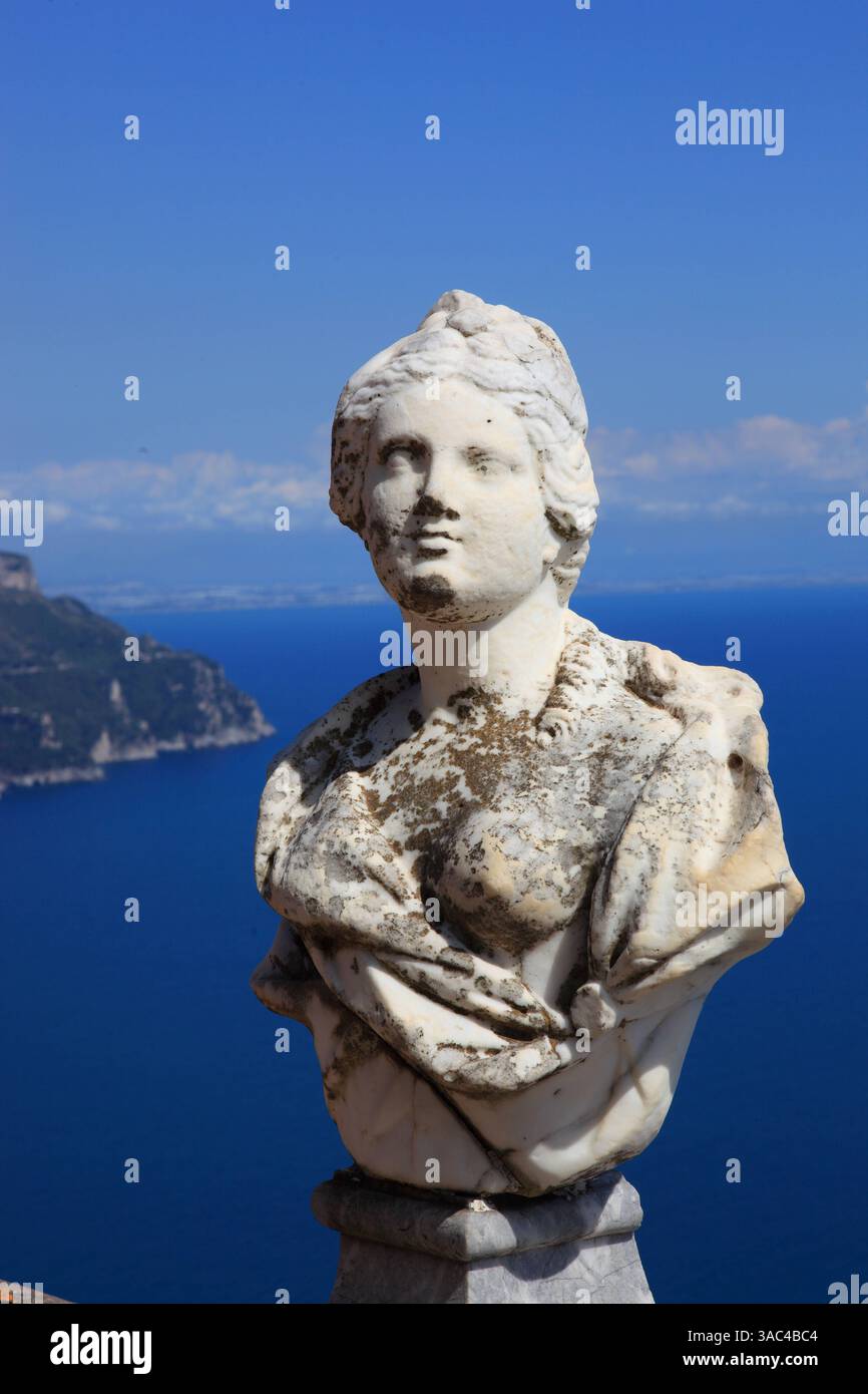 Marmorbüsten an der Belvedere, Balustrade, Terrazza dellInfinito der ...