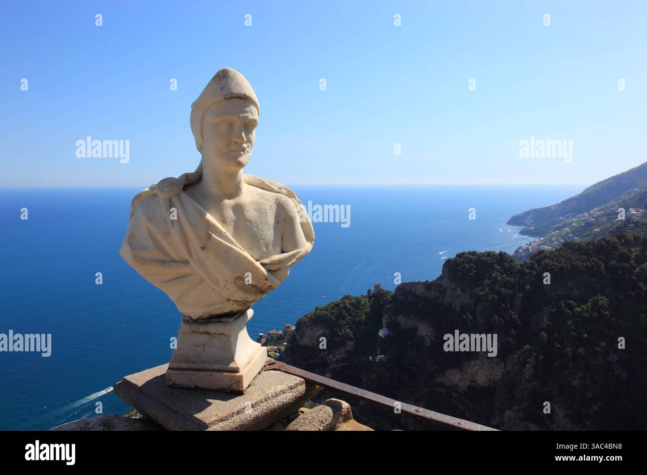 Marmorbüsten an der Belvedere, Balustrade, Terrazza dellInfinito der ...
